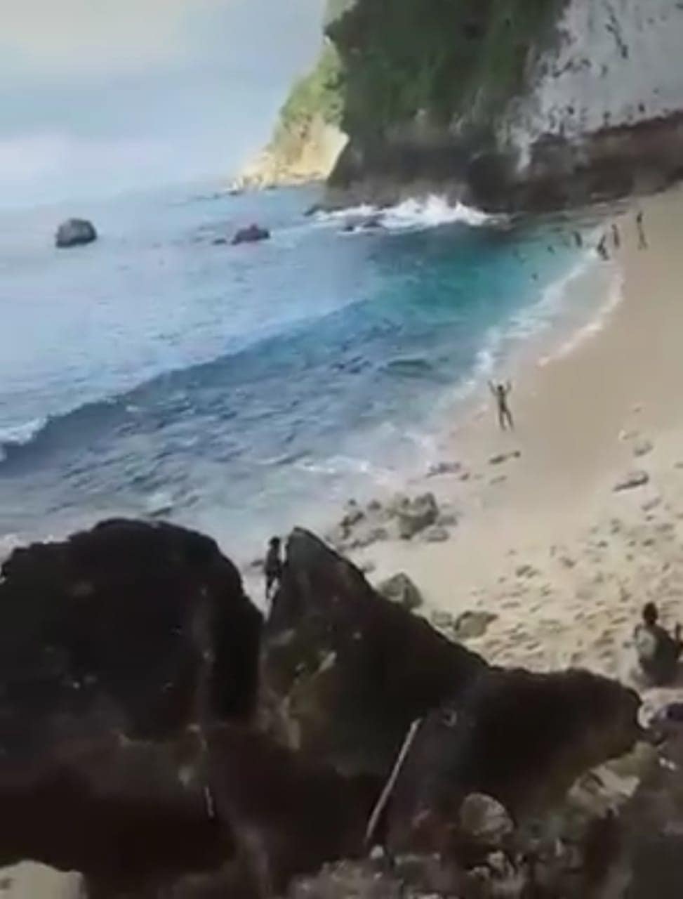 Cliff Front land 29,000 sqm Nusa Penida Island Bali - Bali Finder